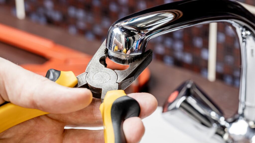 Essential Plumbing Tools for Every DIY Homeowner