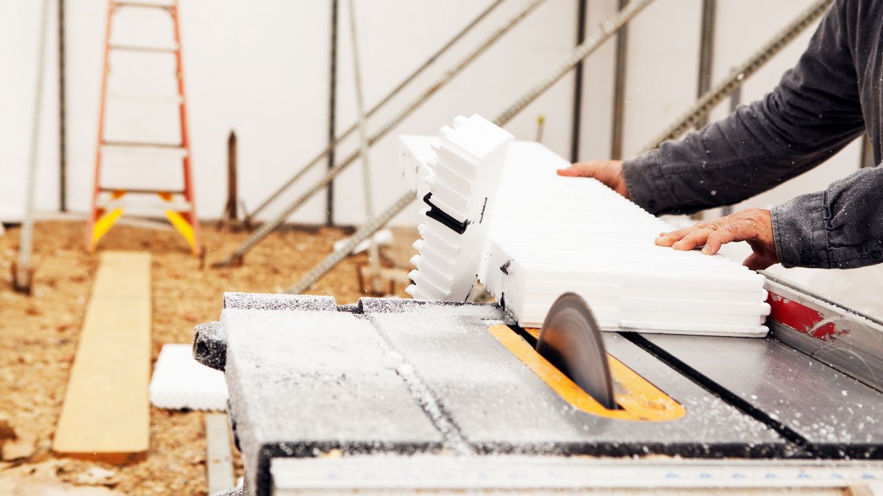 Cold Cut Saw vs Band Saw: Which to Choose?